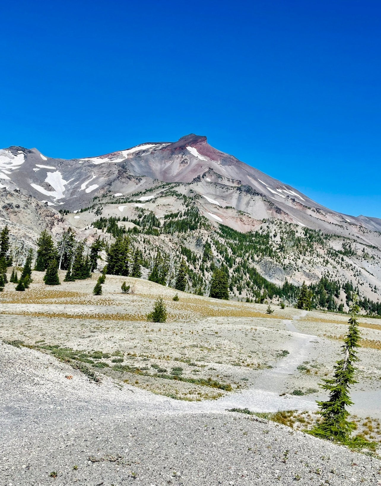 10 HIKING SPOTS IN SISTERS, OREGON THAT ARE OUT OF THIS WORLD – Sisters ...